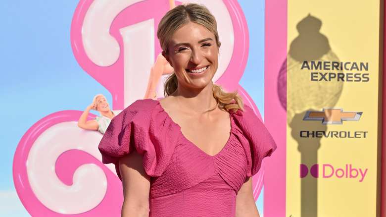 What HGTV's Jasmine Roth Looks Like Underneath All The Makeup