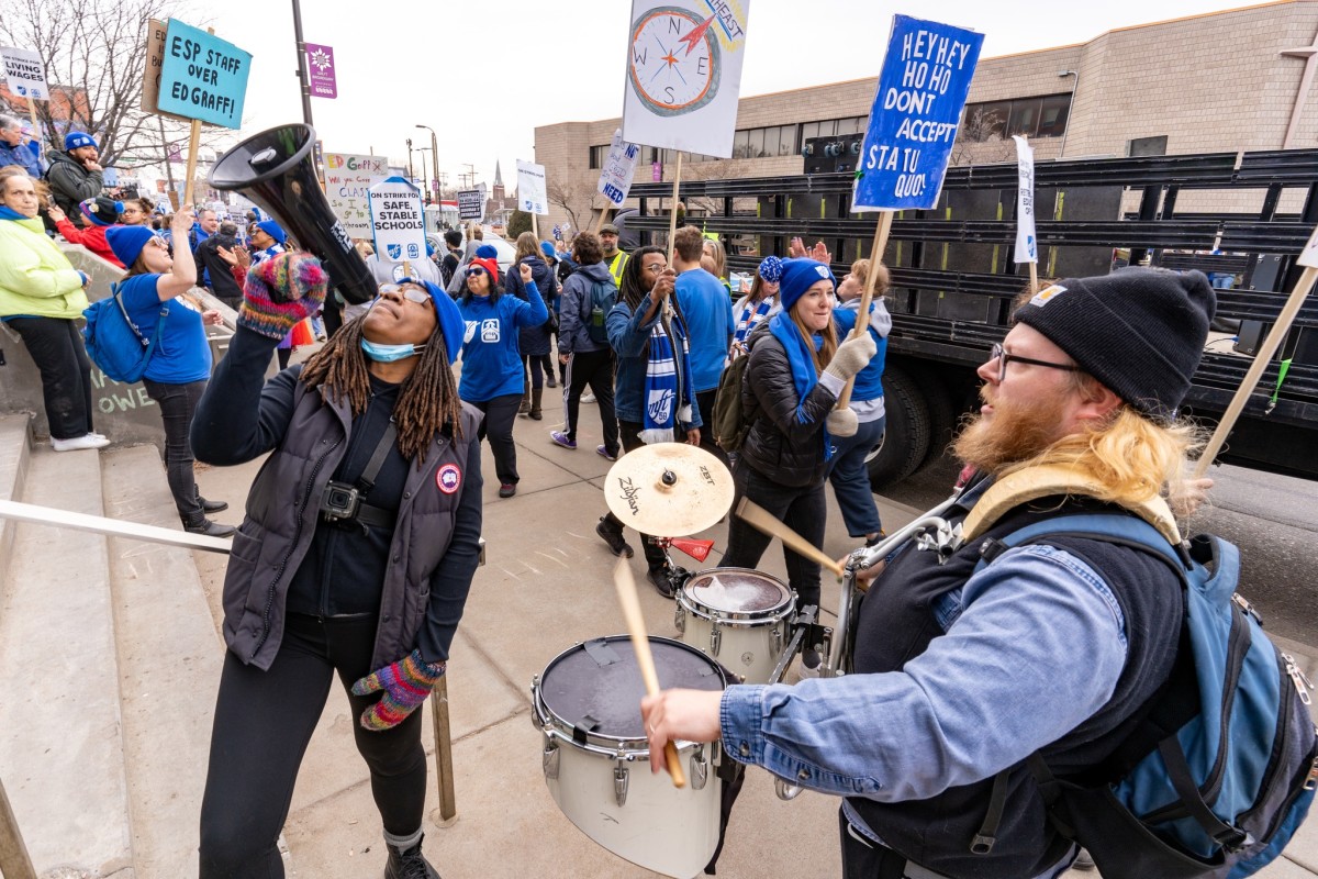 Minneapolis teachers union votes in favor of strike action