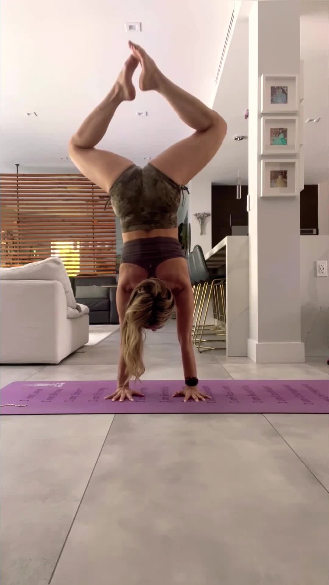 Handstand practice #yoga #handstand #calisthenics #yt #short # ...