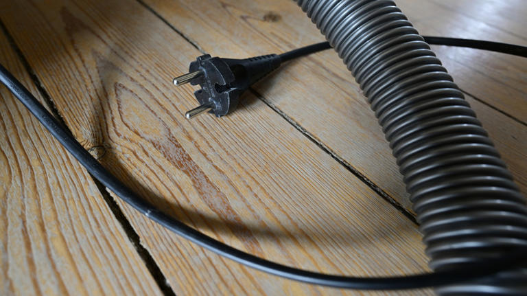 The Way You Wrap Your Vacuum Cord Matters. Here's Why — Plus The Right ...