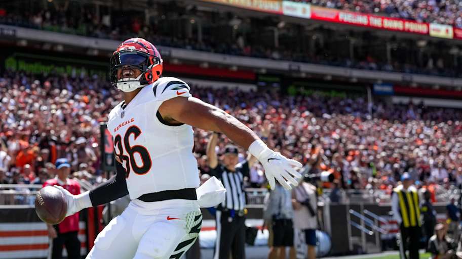 Noah Fant and Theo Johnson Top Week 9 Waiver Wire Tight End Pickups