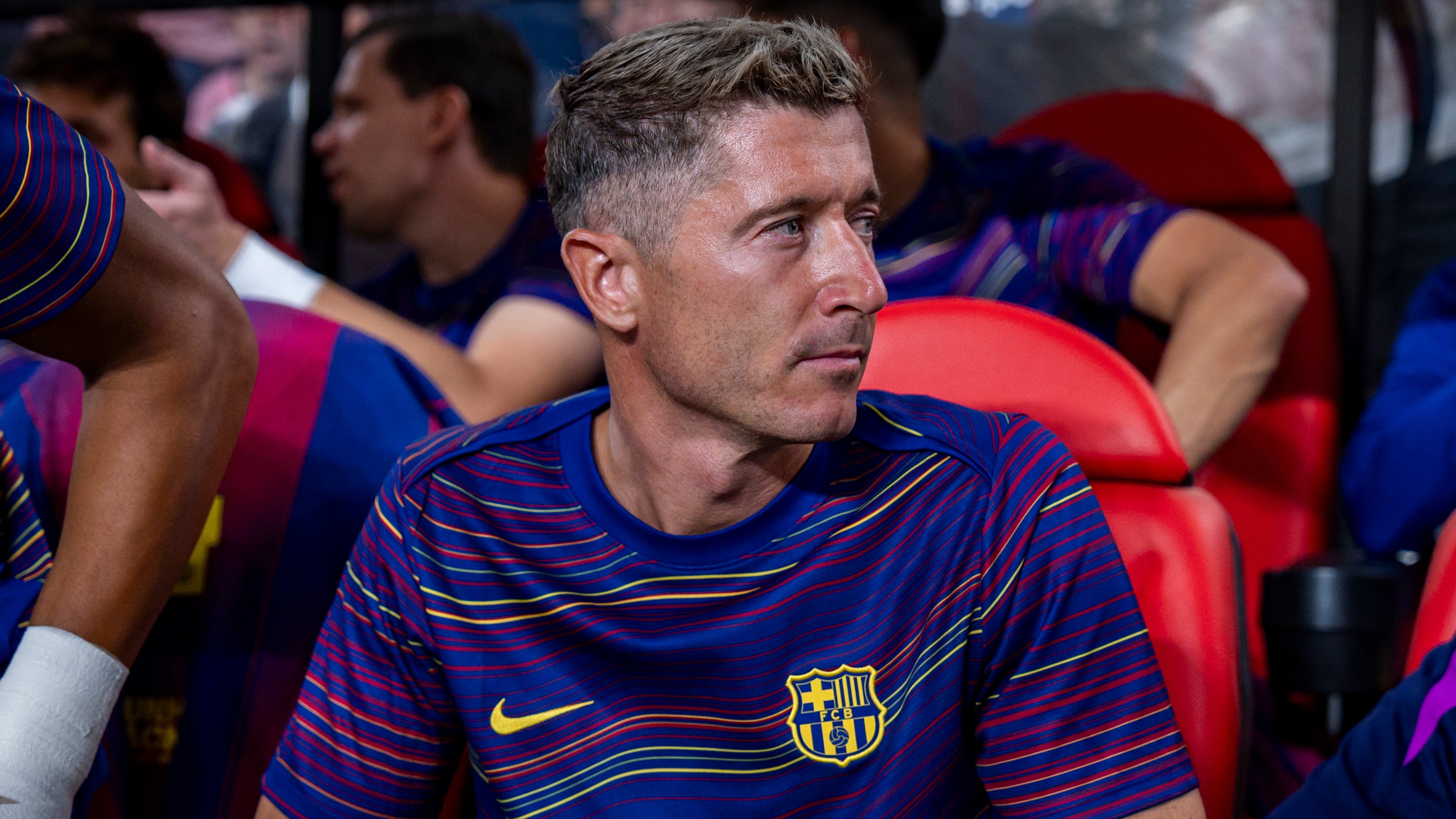 Robert Lewandowski musiałby zrezygnować z milionów. Oto warunek transferu