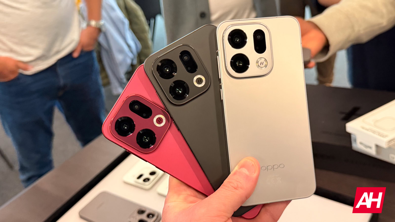 Oppo Find X10 and X10 Pro display details leak, Dimensity 9600 SoC also ...