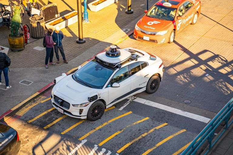 Waymo's driverless cars froze all over SF during the blackout