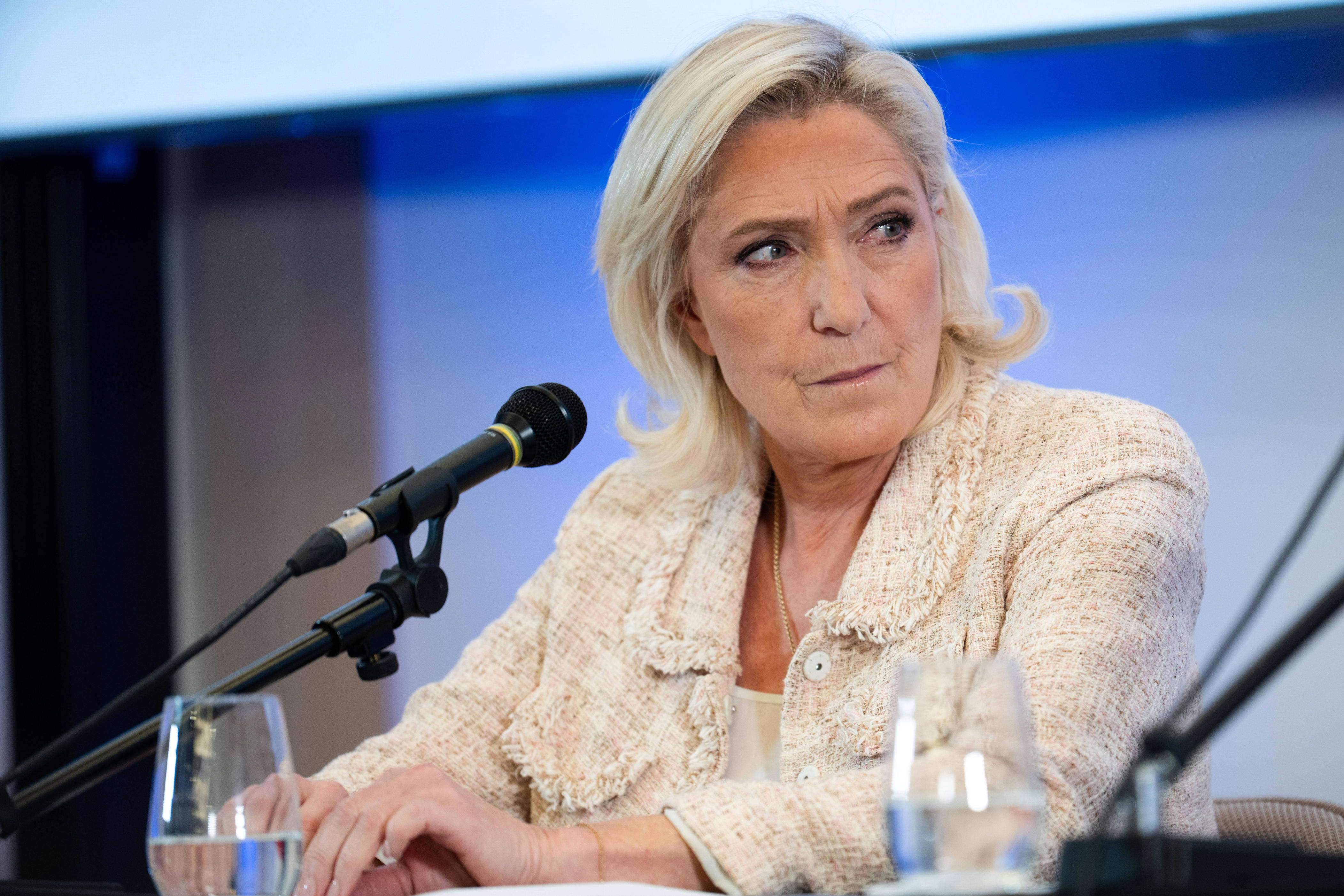 «Moraline sur l’immigration», «contre-vérités sur l’UE» : Marine Le Pen ...