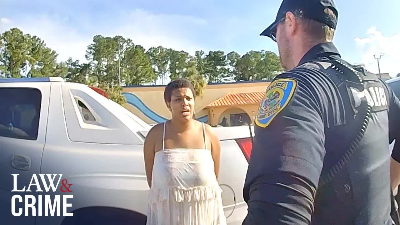 Florida mom left toddler in hot car to go to the movies: Police