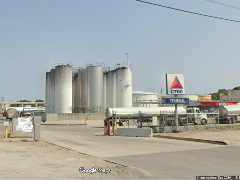 After CITGO Air Quality Complaints, Refinery Officials To Attend ...