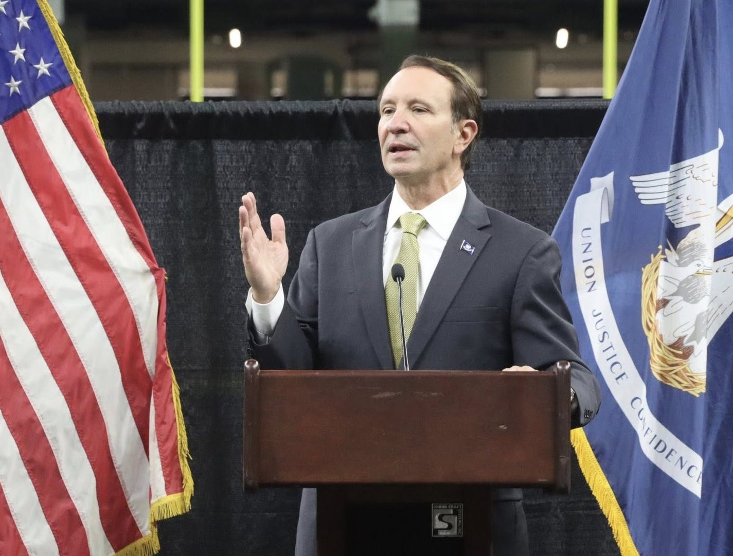 Governor sounds off against New Orleans' loan to fill huge budget gap ...