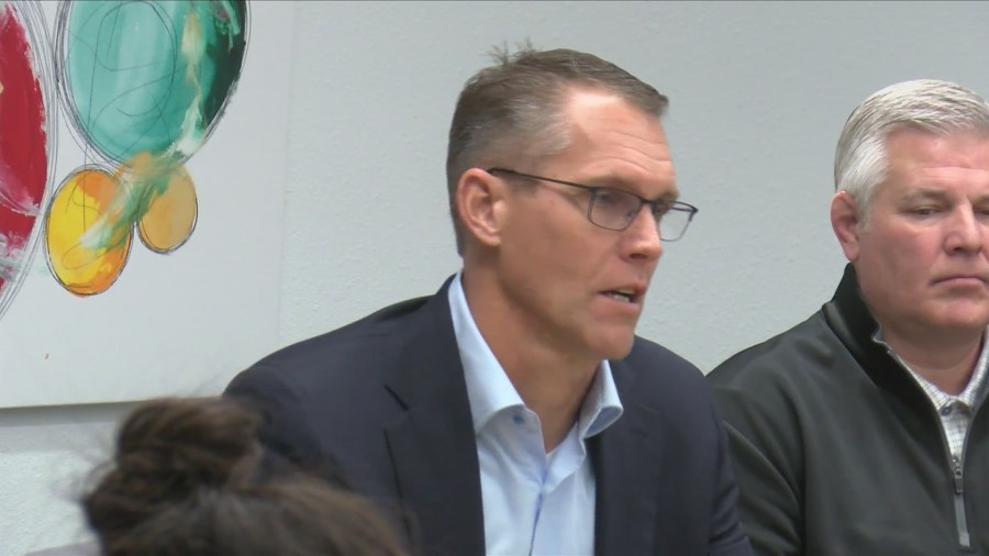 Randy Feenstra launches campaign for Iowa governor