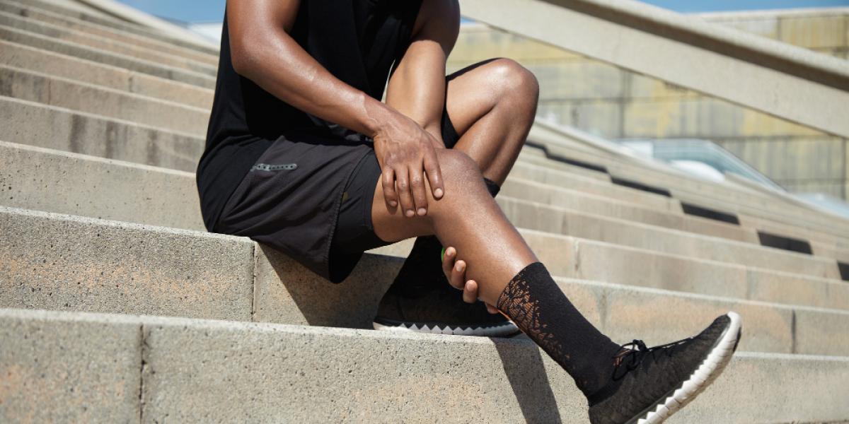 Caminar hacia atrás fortalece los gemelos y las pantorrillas: cómo es ...