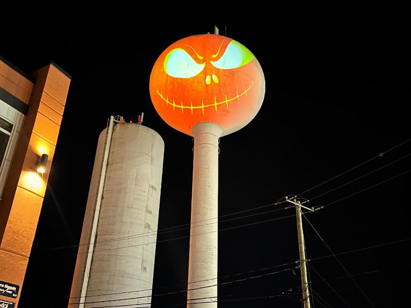 Le réservoir d’eau de Rock Forest vous aura à l’œil dès mardi soir