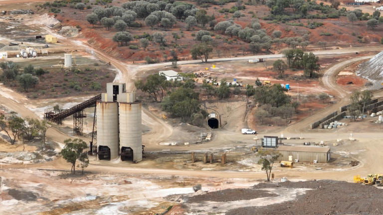 Experts predict lengthy investigation into Cobar underground mine ...