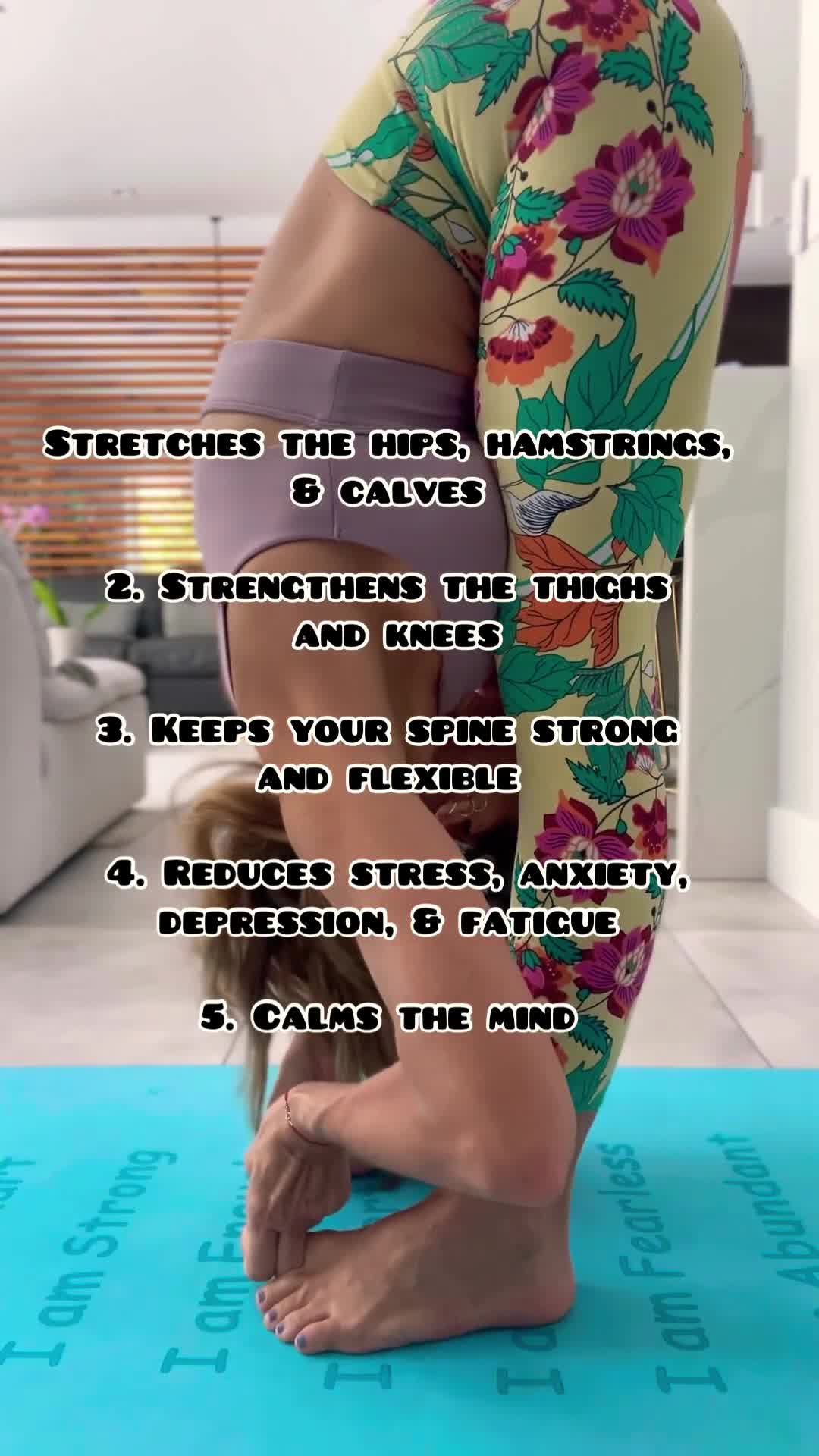 Yoga tips for tight hamstrings and back pain #yoga #yogatips # ...