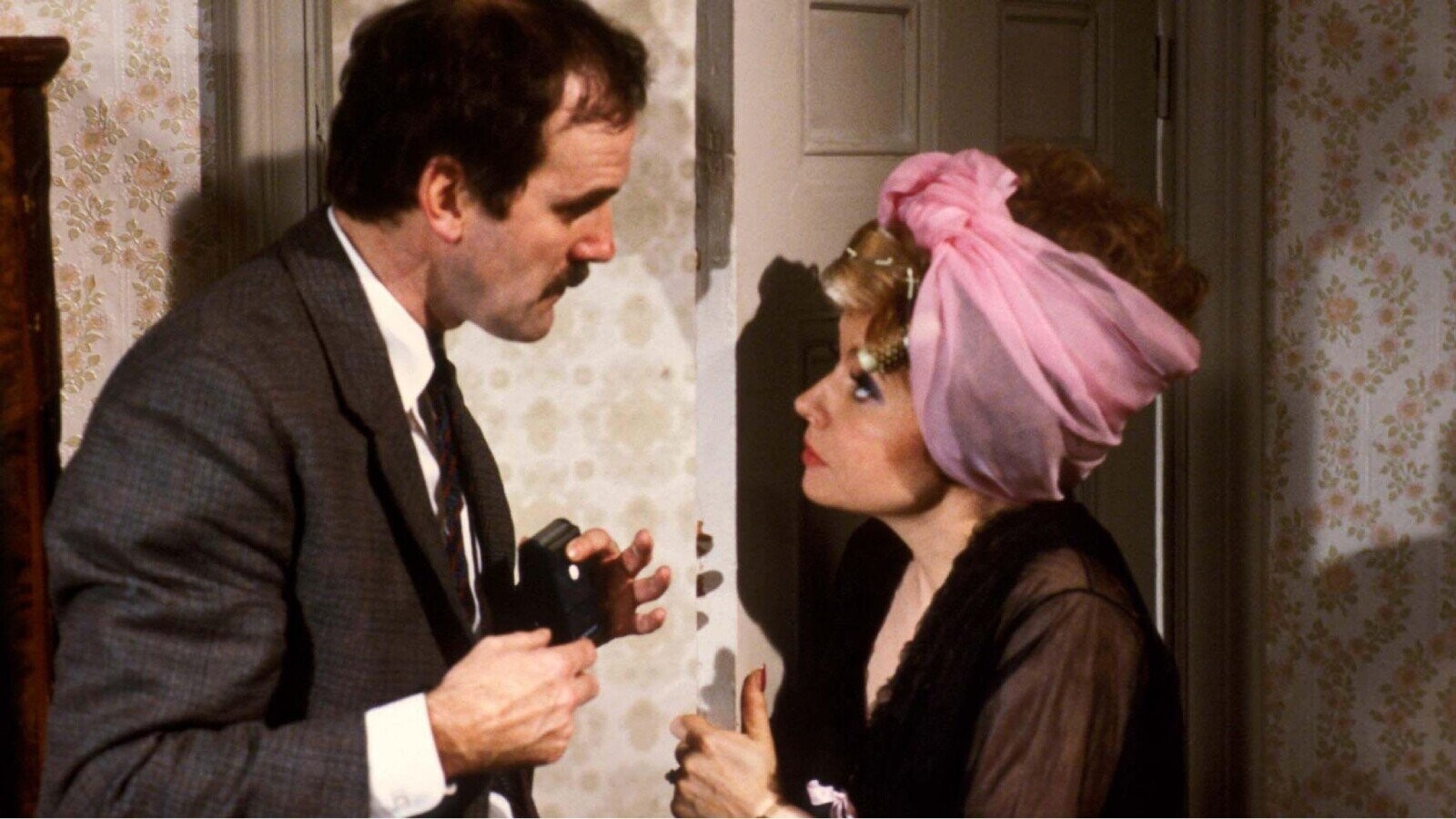 John Cleese Pays Tribute to ‘Absolutely Perfect’ ‘Fawlty Towers’ Co ...