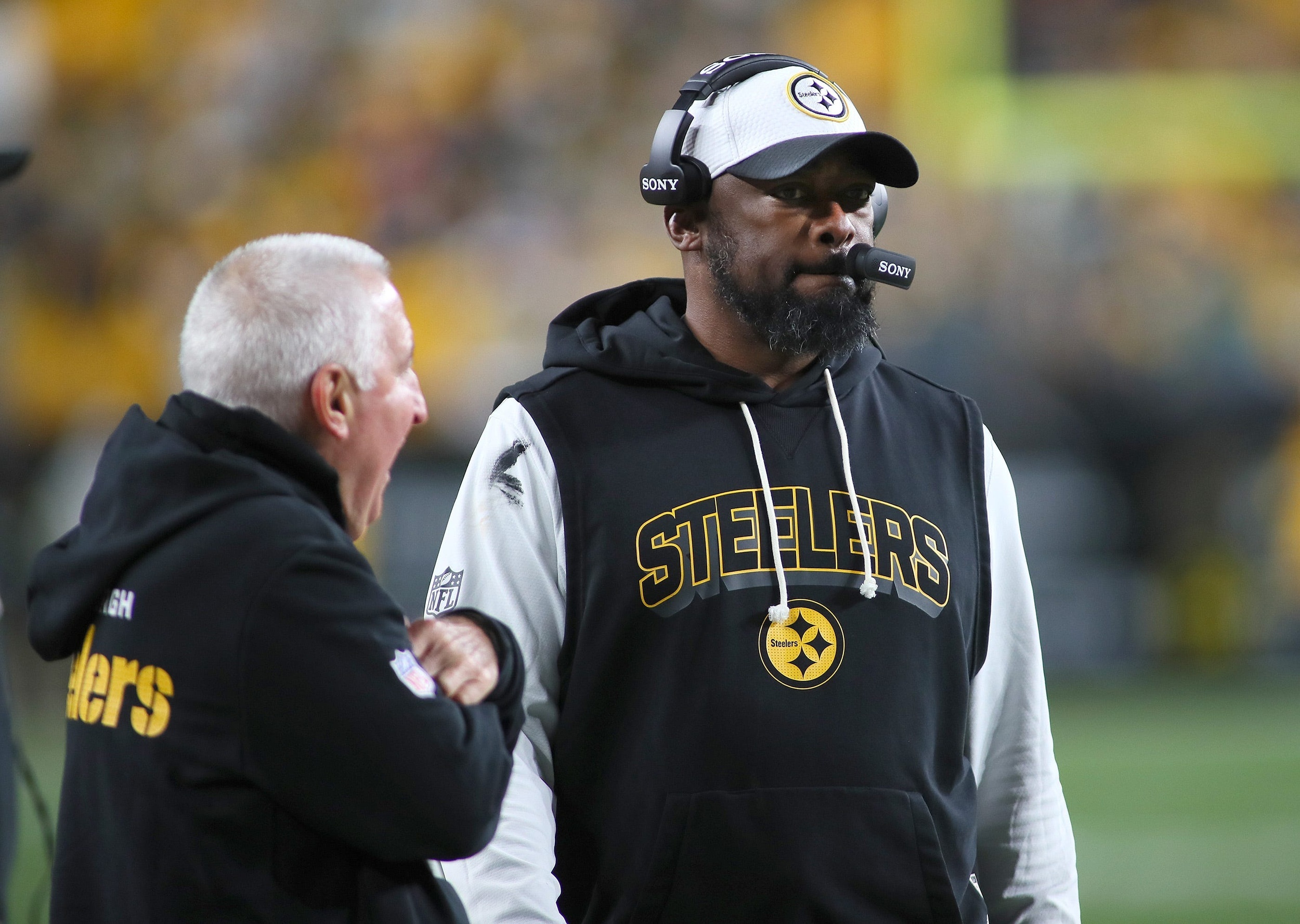 Steelers' Mike Tomlin Makes Controversial Statement Defending Coaching ...