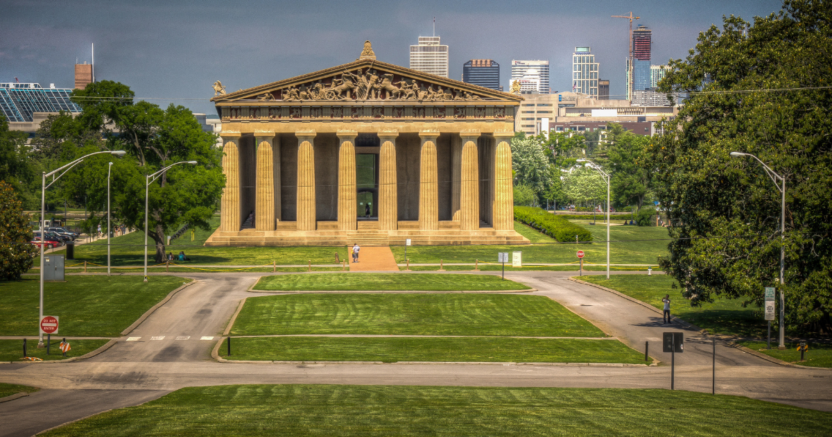 6 Famous European Landmarks You Can Find Here in the U.S.