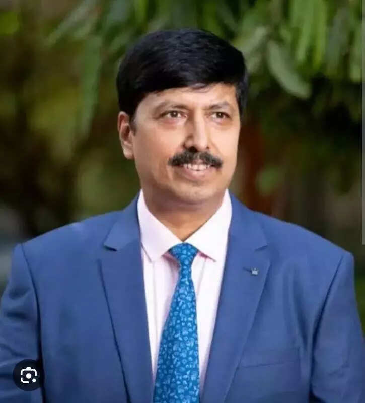 Manoj Kumar Das is next Gujarat CS