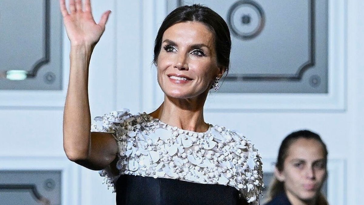 The psychology of power: Decoding queen Letizias strategic gesture