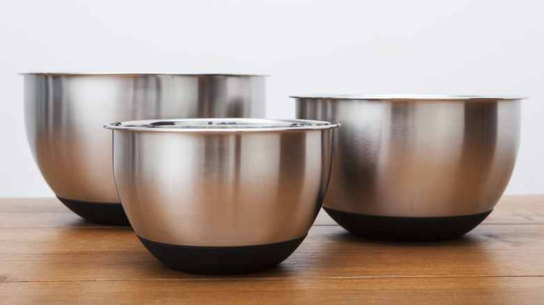 Don't Be Fooled – Not All Metal Mixing Bowls Are The Same. Here's What ...