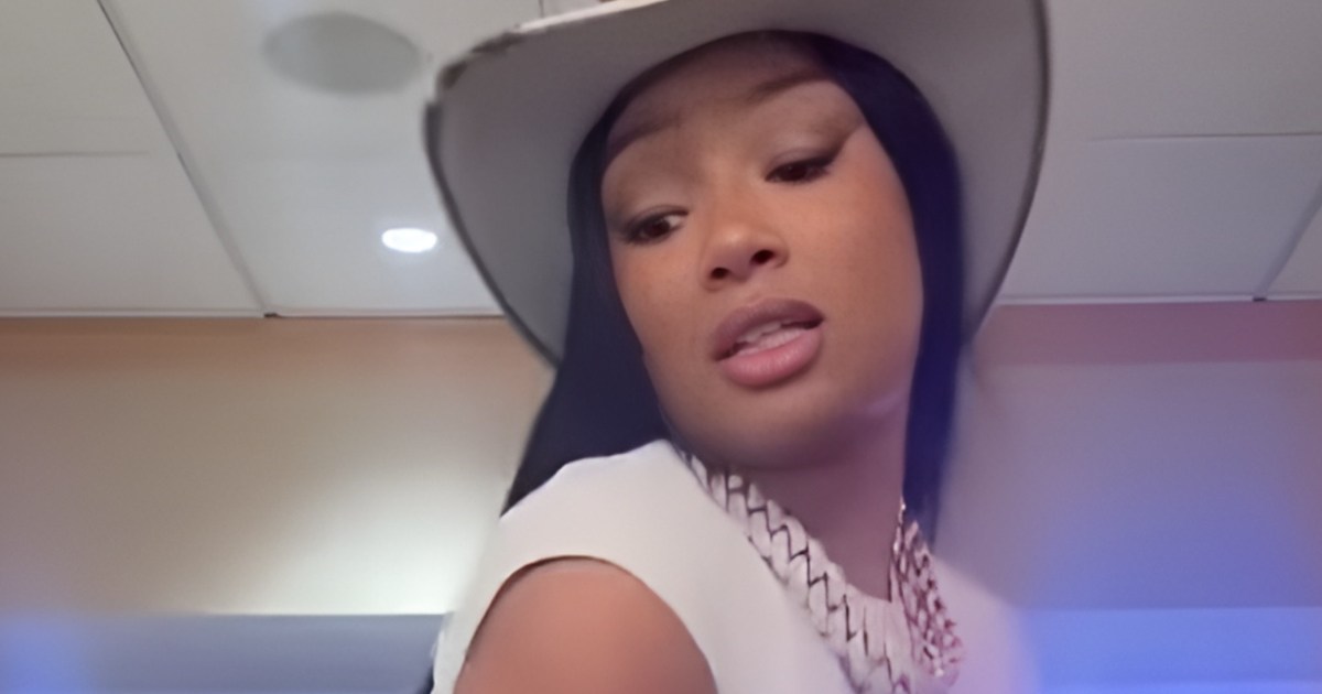 Megan Thee Stallion Shows How It's Done in Crop Top Look