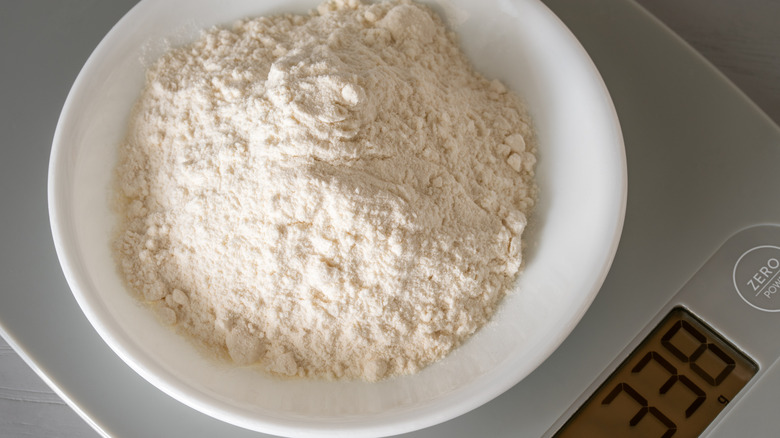 16 Tips For Making The Ultimate Deep-Dish Pizza