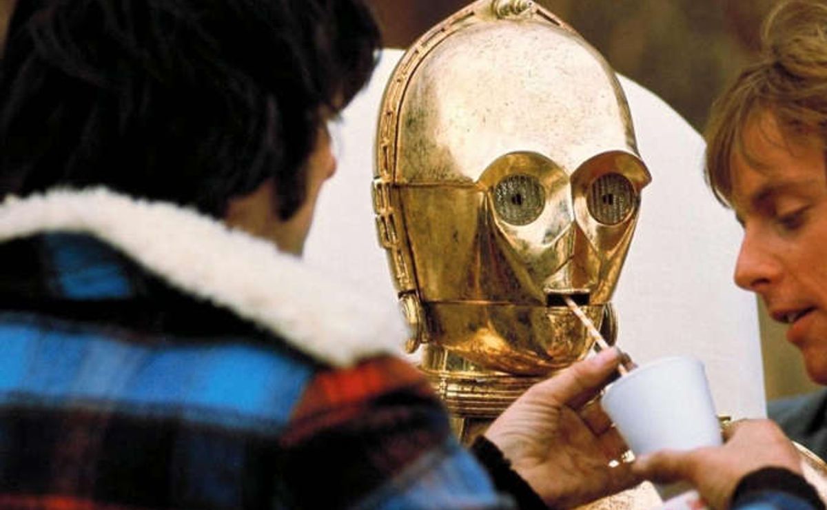 10 Best Behind-the-Scenes Photos From Classic Blockbusters