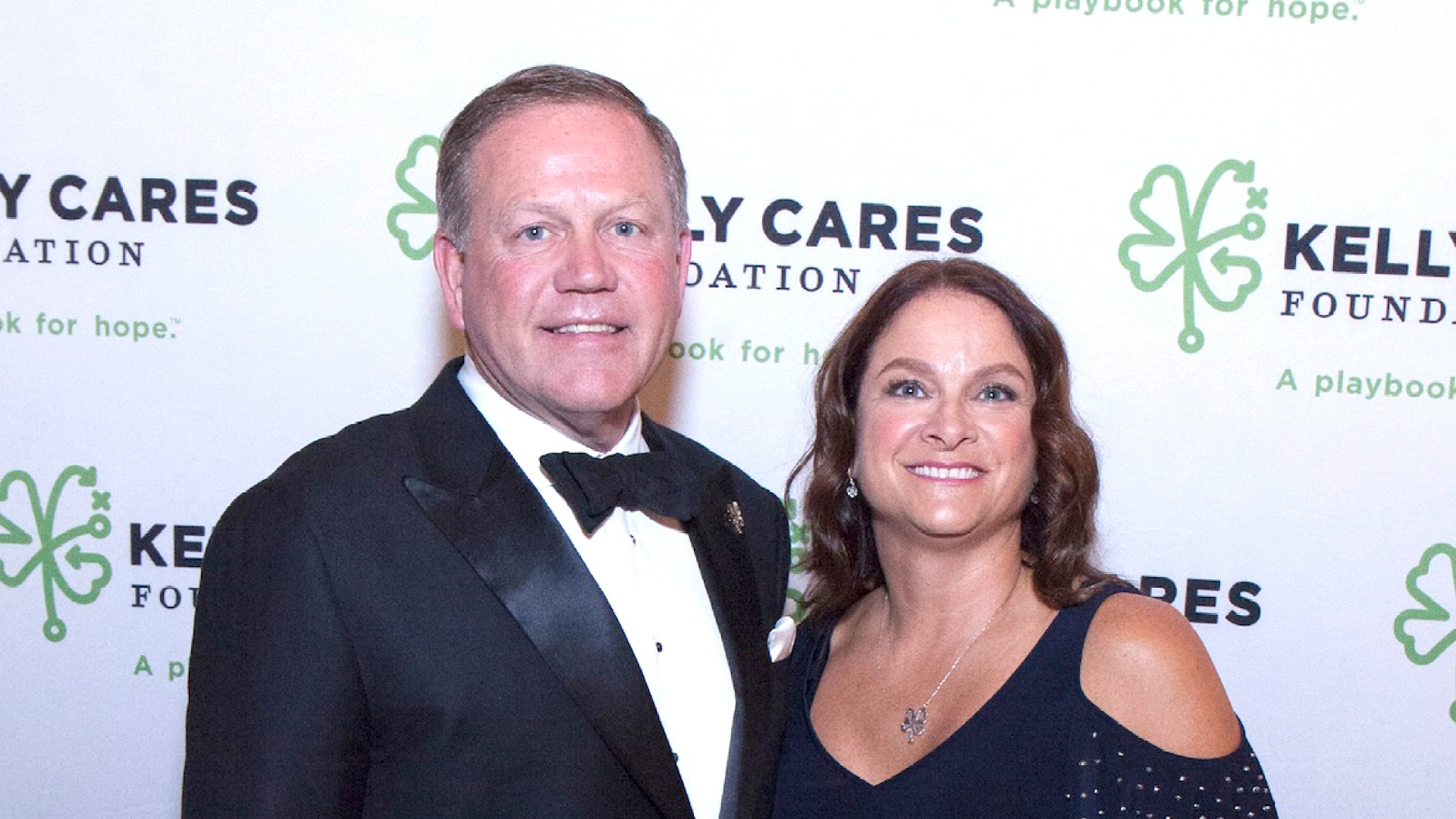 Inside the Strange Divorce Filing of Ex LSU Coach Brian Kelly and Wife ...