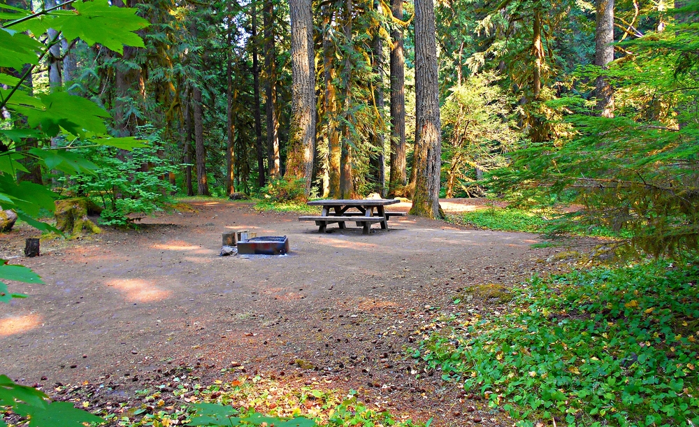 This Oregon lake dam was abandoned halfway done—you’re going to love it ...