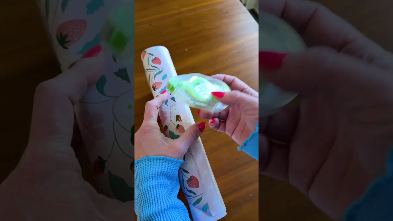 Beautiful wrapping trick! How to wrap a gift with a card pocket! # ...