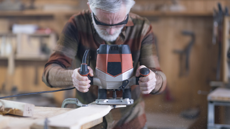 5 Different Types Of Wood Routers (And Which Kind You Need For Your ...