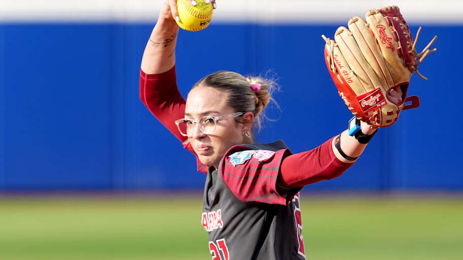 NBA Commissioner Adam Silver’s Standing Ovation for Former OU Softball Star Goes Viral