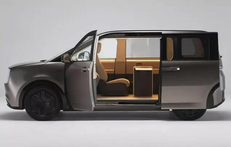 La marque d’électroménager Sharp présente sa première voiture électrique