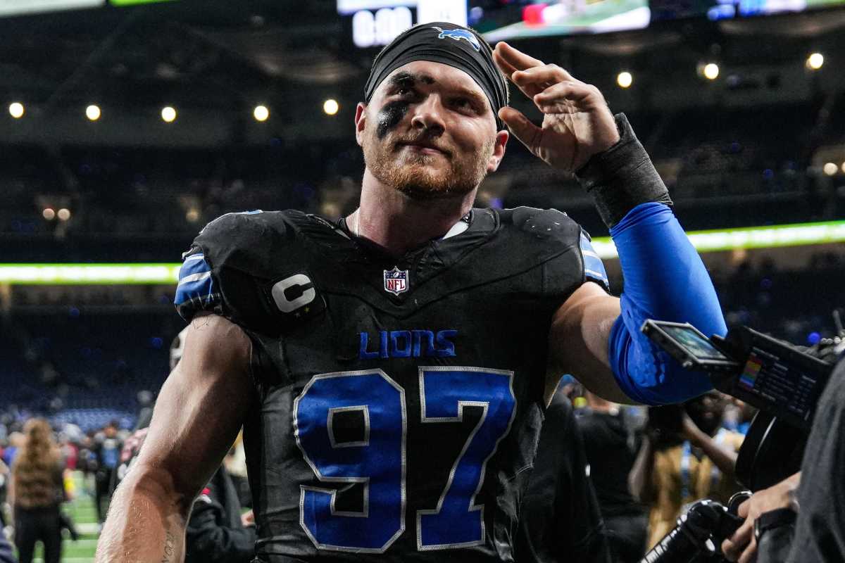 What Aidan Hutchinson Said to J.J. McCarthy Ahead of Lions-Vikings Game ...