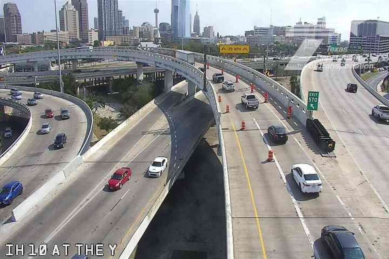 Drivers can expect traffic to back up on I-10, I-35 for weeks. Here's why.