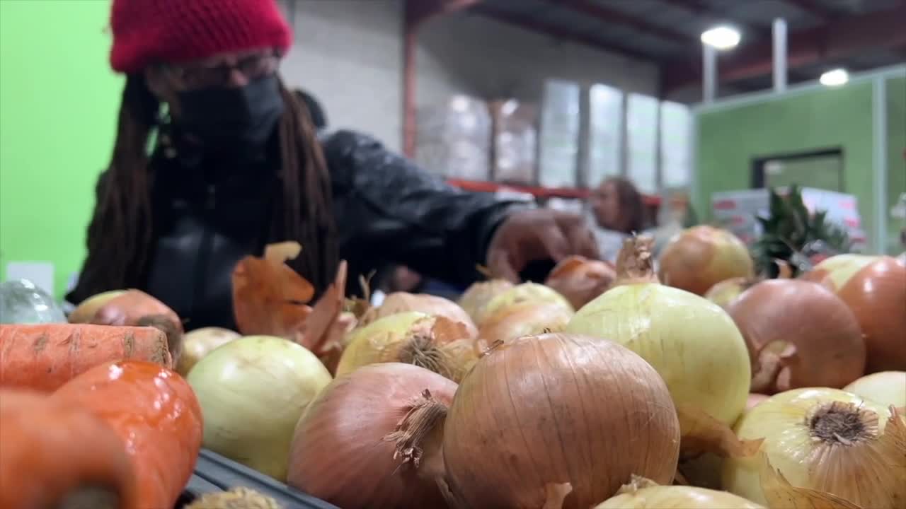 Food assistance nonprofit seeing increase in need as clock winds down ...