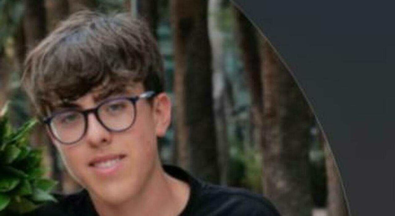 Ultimo saluto di Castignano a Mattia Martoni: il sindaco proclama il ...