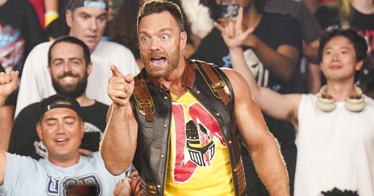 Watch: LA Knight falls over barricade during WWE RAW run-in