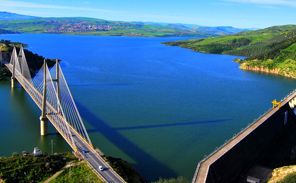 PLF 2026 : plus de 370 milliards de DA alloués au secteur de l’hydraulique