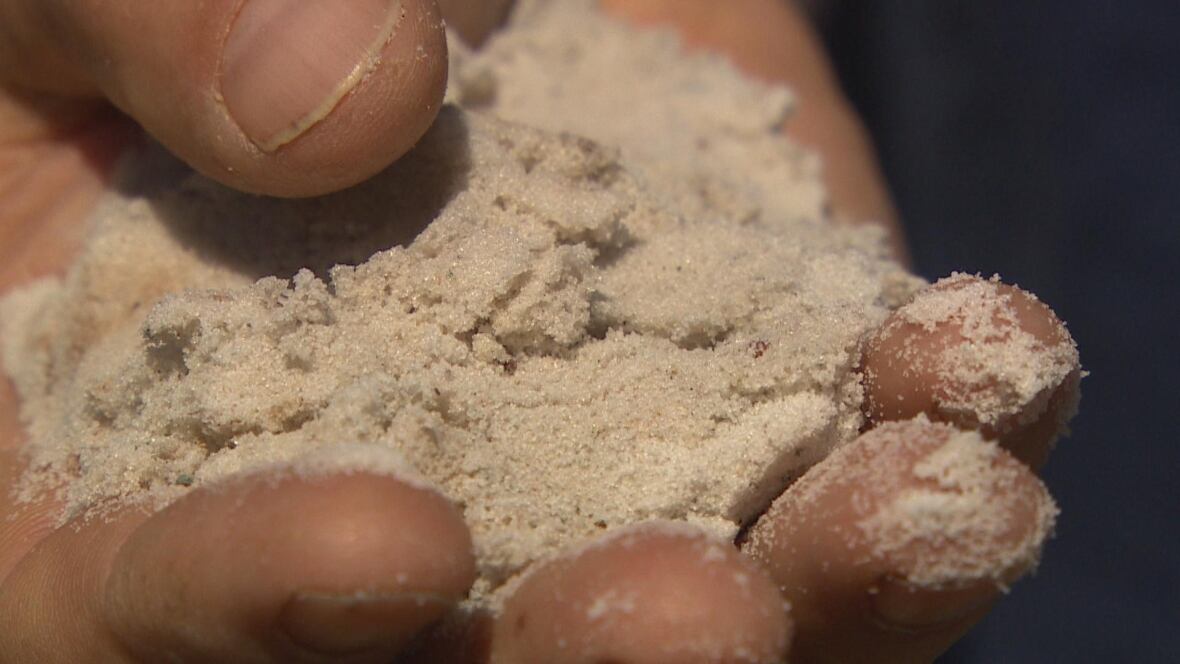Sio Silica promises $125M sand-storage facility in Churchill, Man., if ...