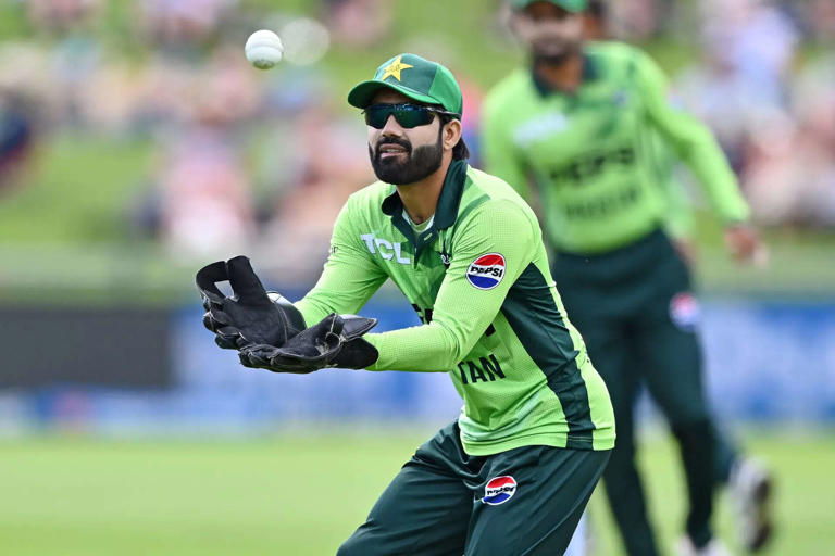 Drama in Pakistan cricket: Mohammad Rizwan revolts, refuses to sign ...