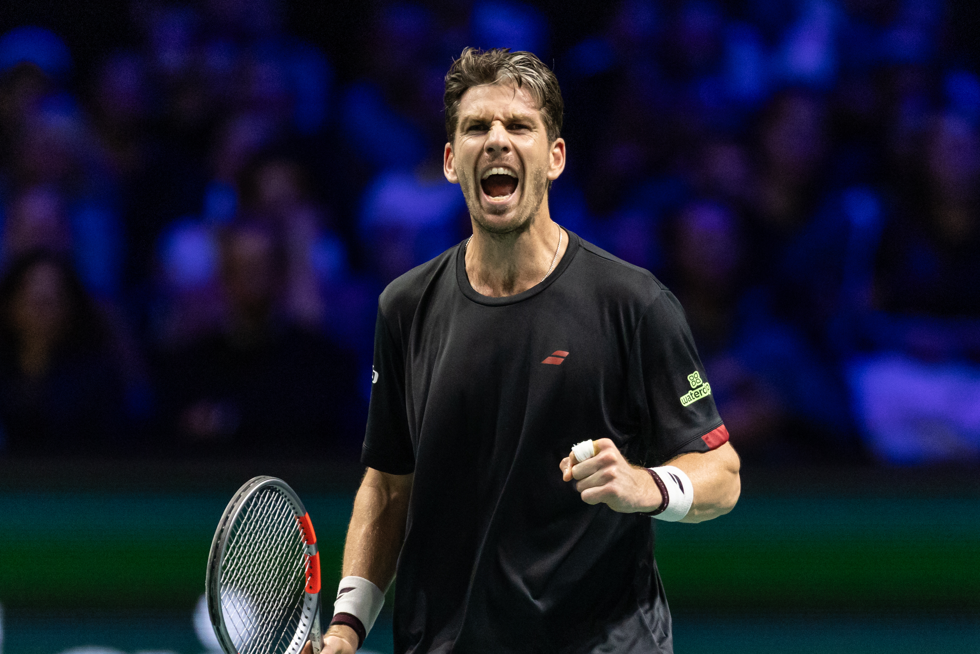 Tennis world rallies around Katie Boulter after horrible scenes for ...