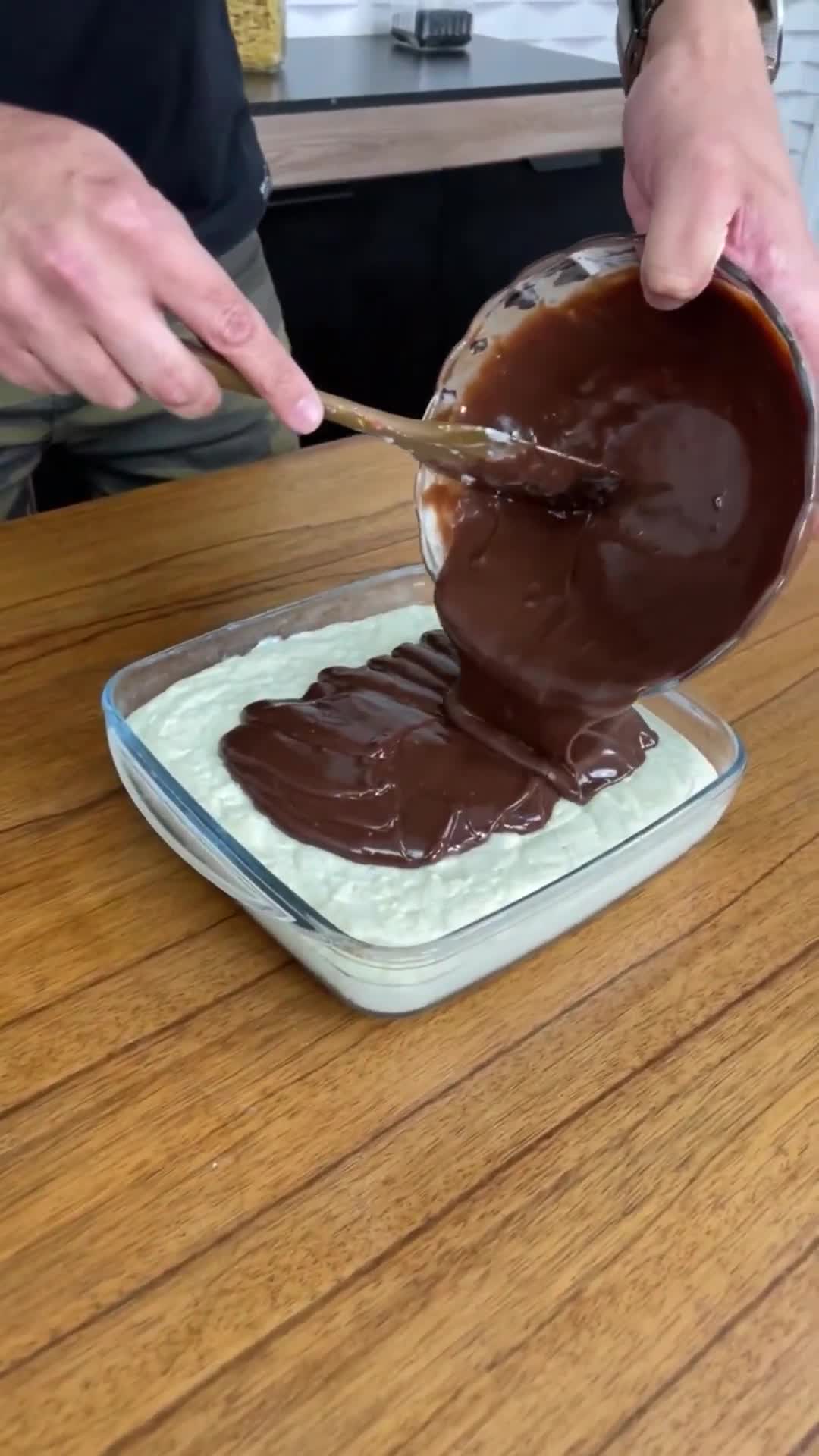 Postre fácil con bombones: aprende cómo hacerlo paso a paso con ...