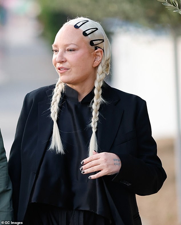 Sia's estranged husband makes shock claim about her sobriety in custody ...