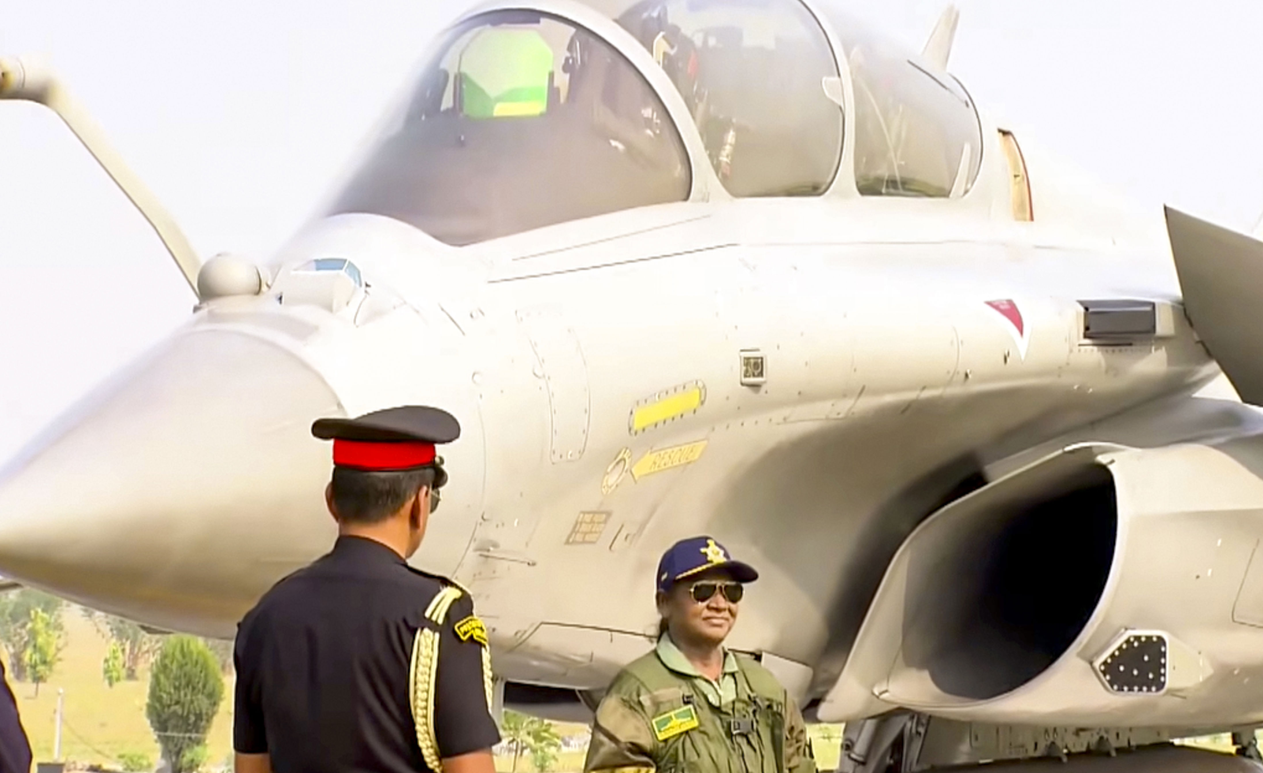 President Murmu takes sortie in Rafale fighter jet
