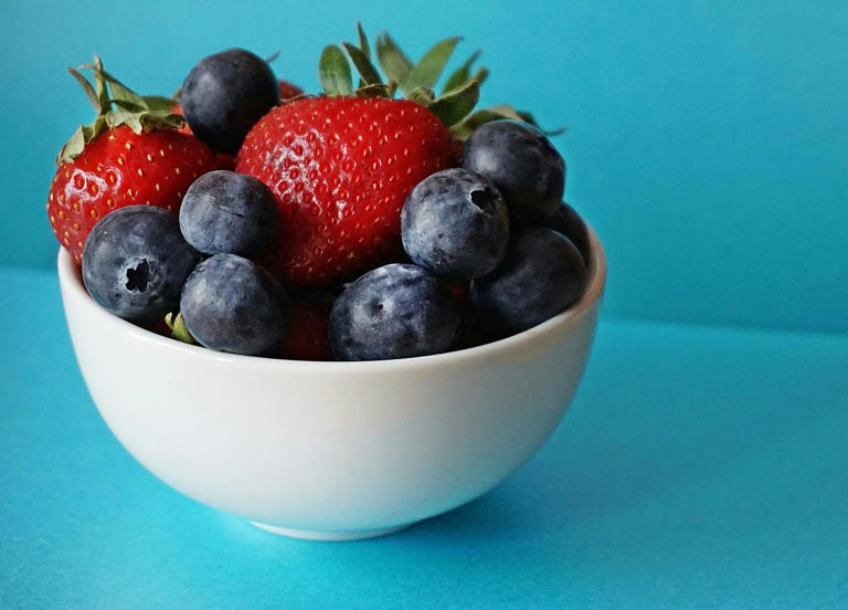 5 fruits to boost your body’s natural collagen production