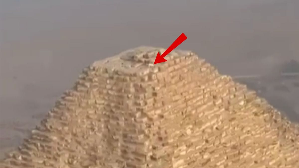Paraglider flies over the Great Pyramid of Giza and spots something ...