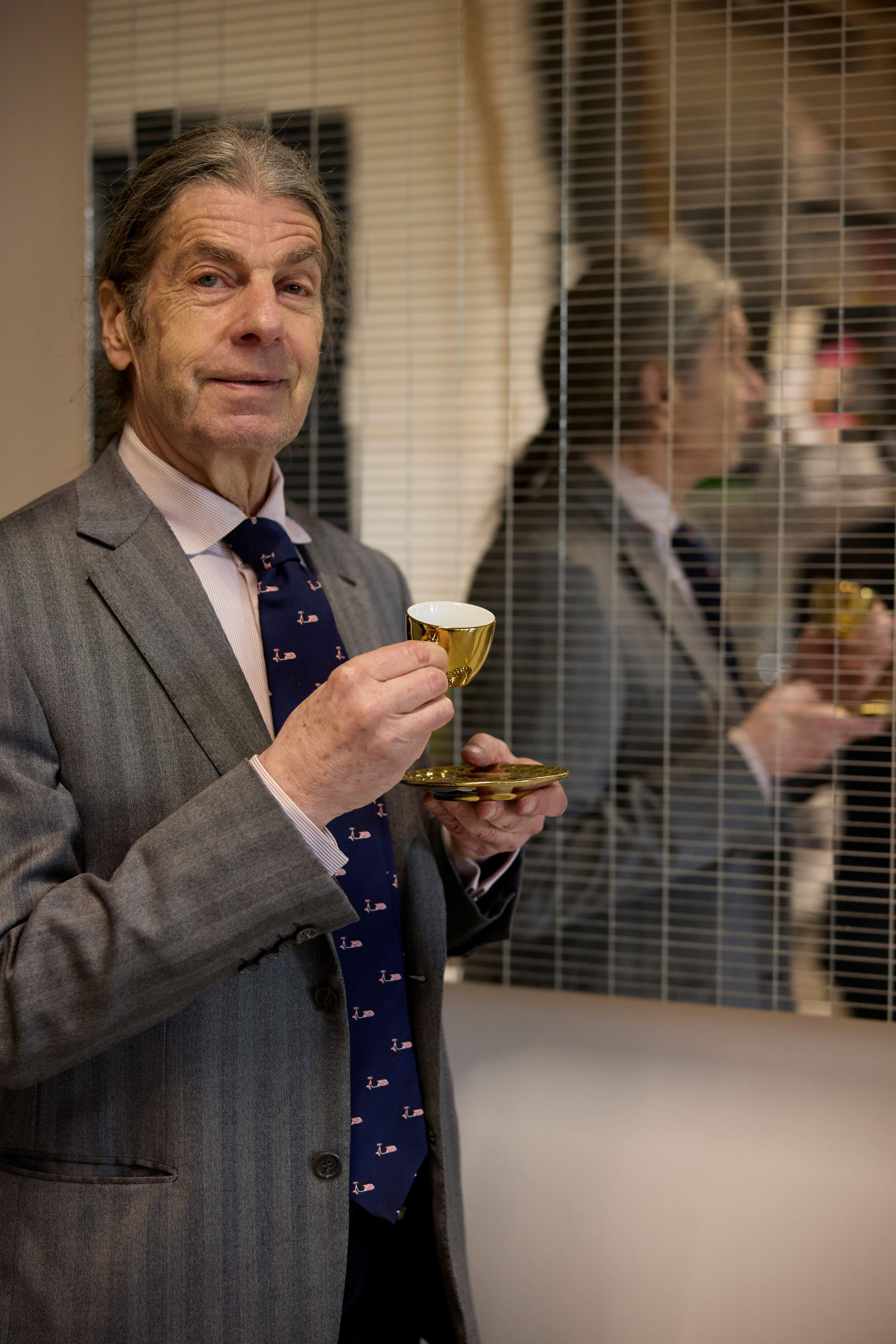 John Armleder firma la nueva colección de illycaffè