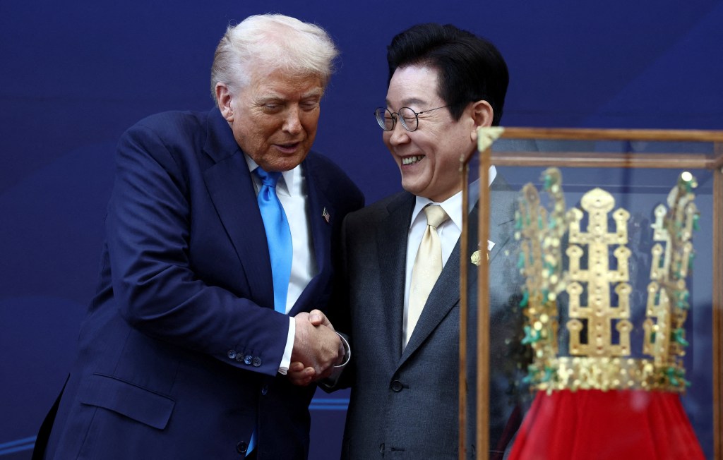 South Koreans give Trump gold crown, necklace before feeding him ‘beef ...