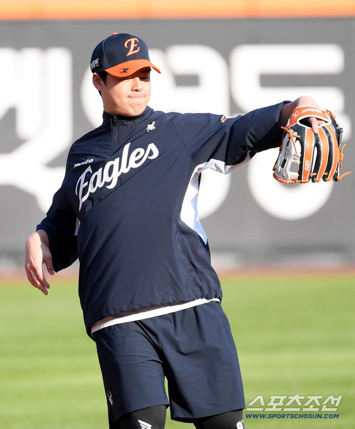 Third baseman Noh Si-hwan, who forgot his mistakes in the past two ...