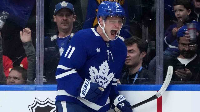 Maple Leafs’ John Tavares hits rare milestone in most unfortunate way